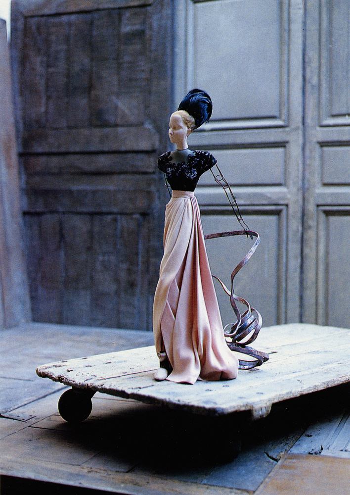 David Seidner: Paris Fashions, 1945 | International Center of Photography