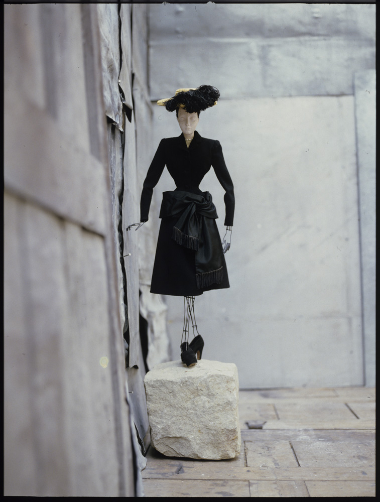 David Seidner: Paris Fashions, 1945 | International Center of Photography
