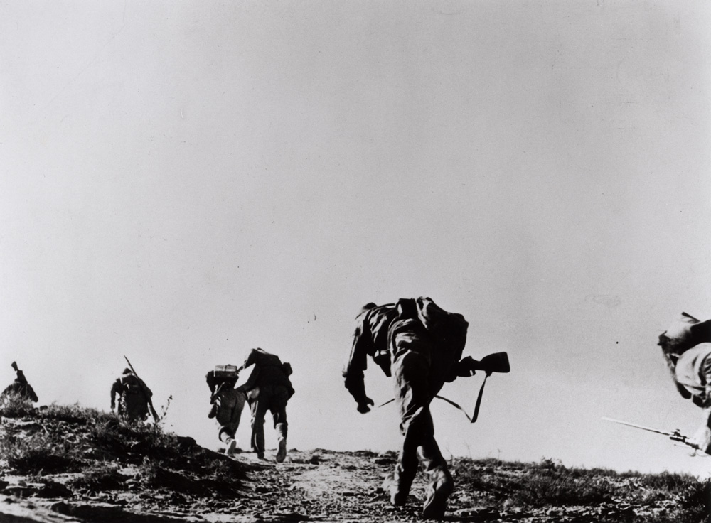 This Is War! Robert Capa at Work | International Center of Photography